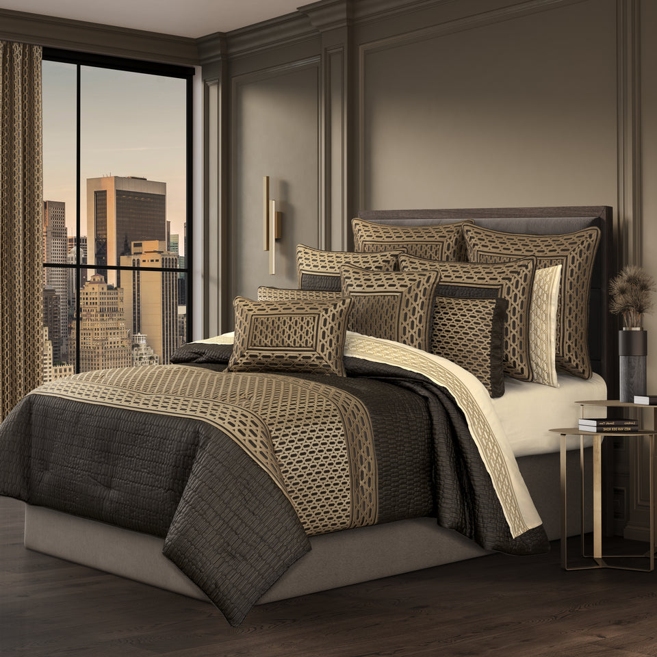 Metropolitan Comforter Set – J. Queen New York