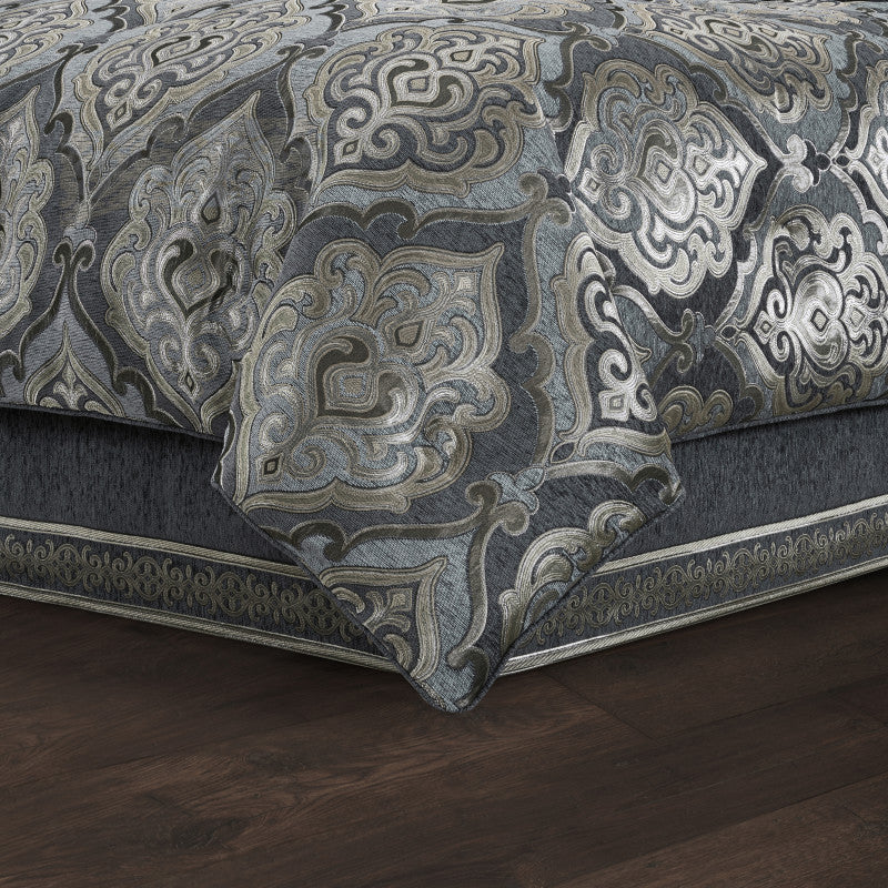 Amici Comforter Set – J. Queen New York
