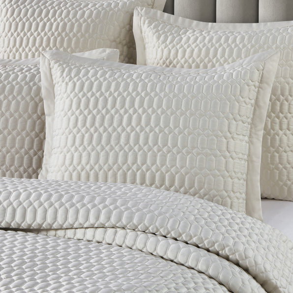 Elegant Quilts/Coverlets | J. Queen New York