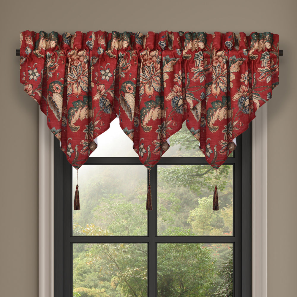 Stylish Valances | J. Queen New York