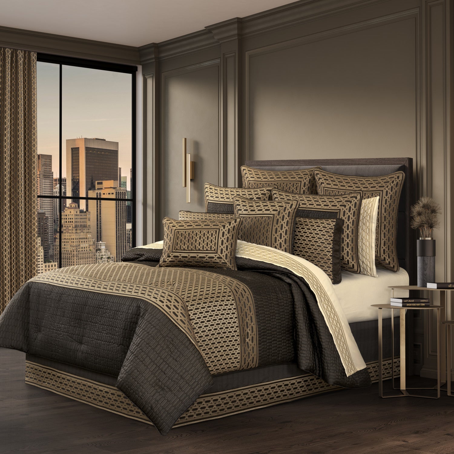 Metropolitan Comforter Set – J. Queen New York