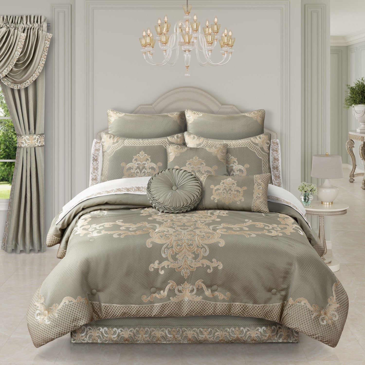 Piazza Comforter Set – J. Queen New York