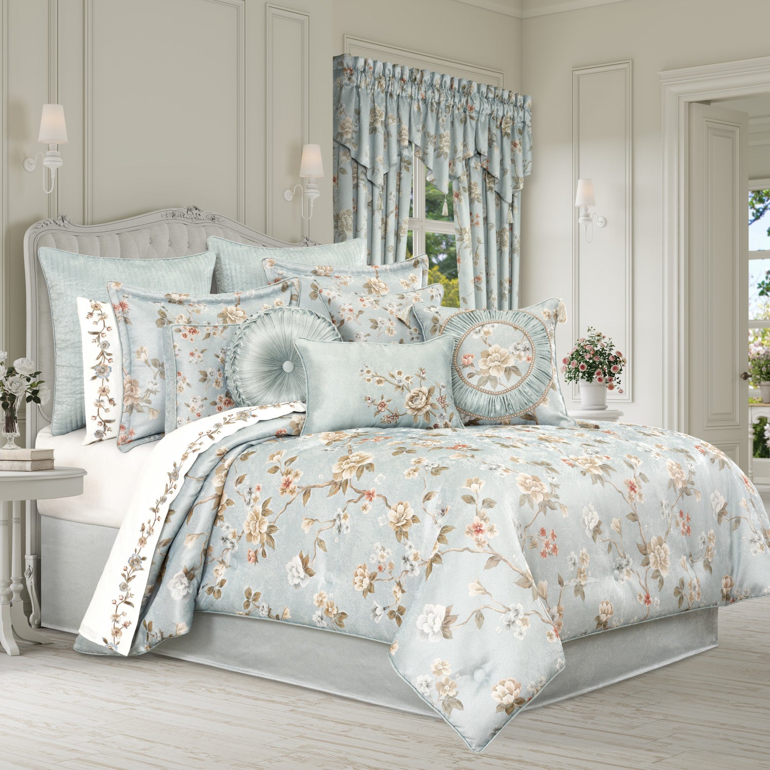 Prestige Comforter Set – J. Queen New York
