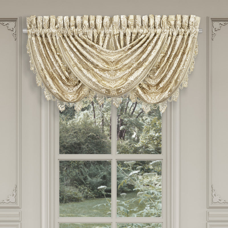 Stylish Valances | J. Queen New York