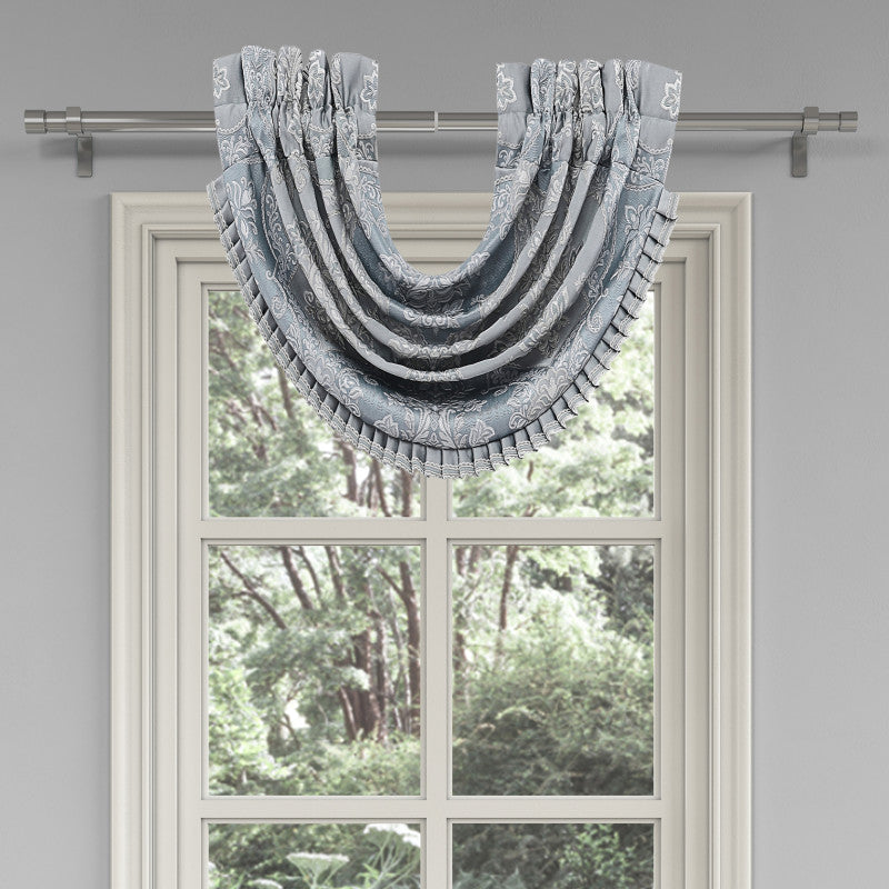 Stylish Valances | J. Queen New York